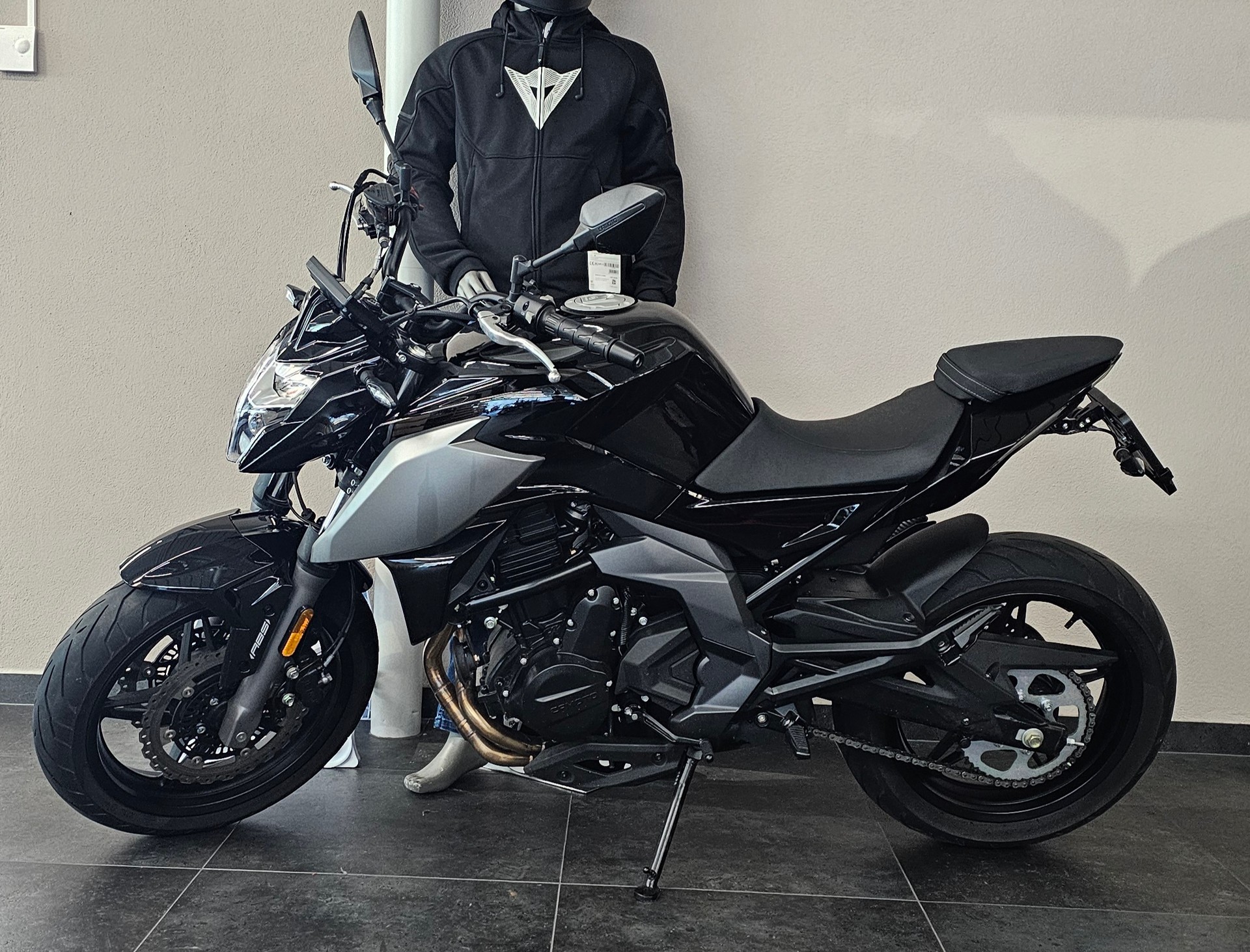 CF MOTO 650NK Kaufen