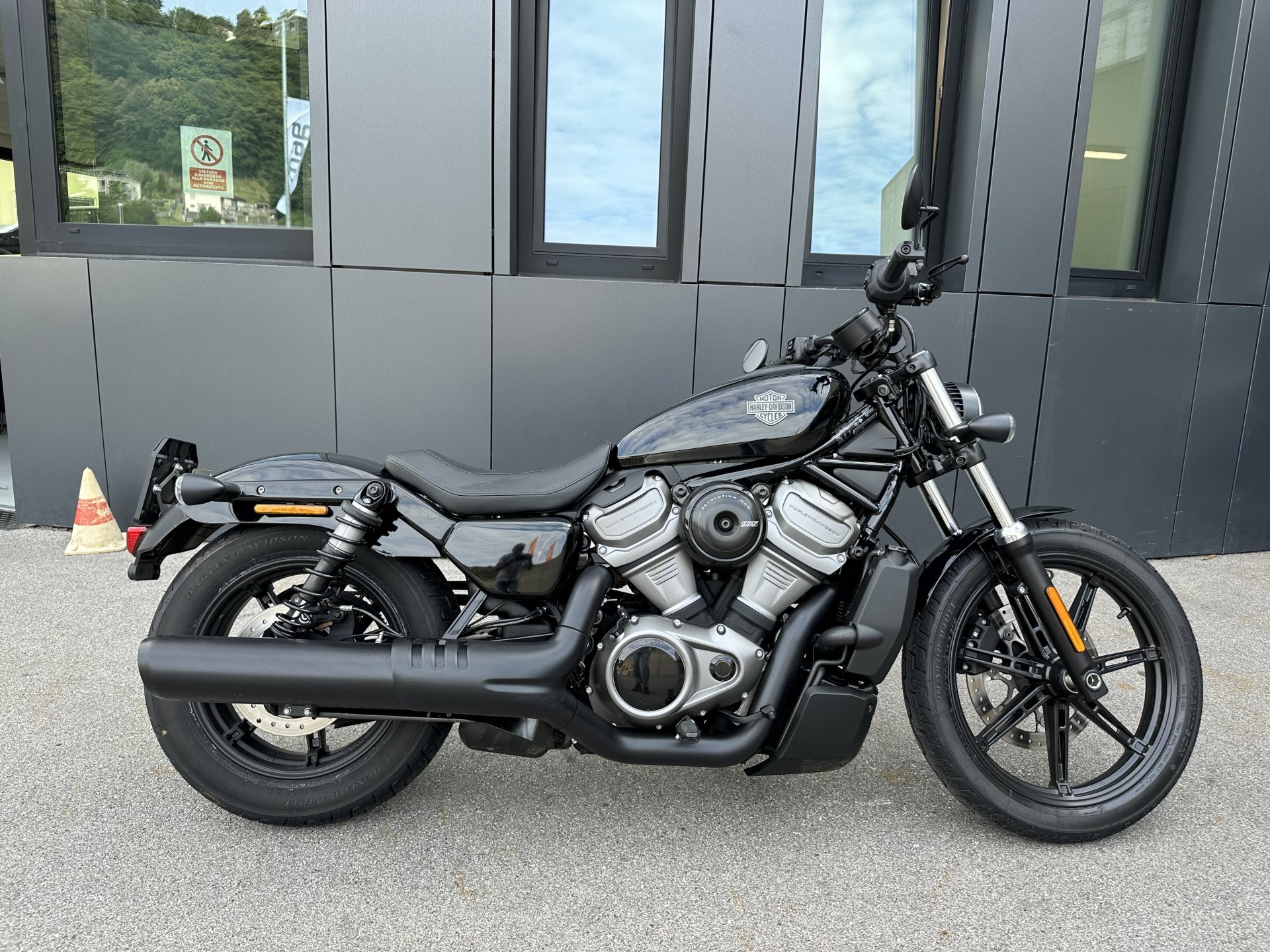 HARLEY-DAVIDSON RH 975 Nightster À vendre